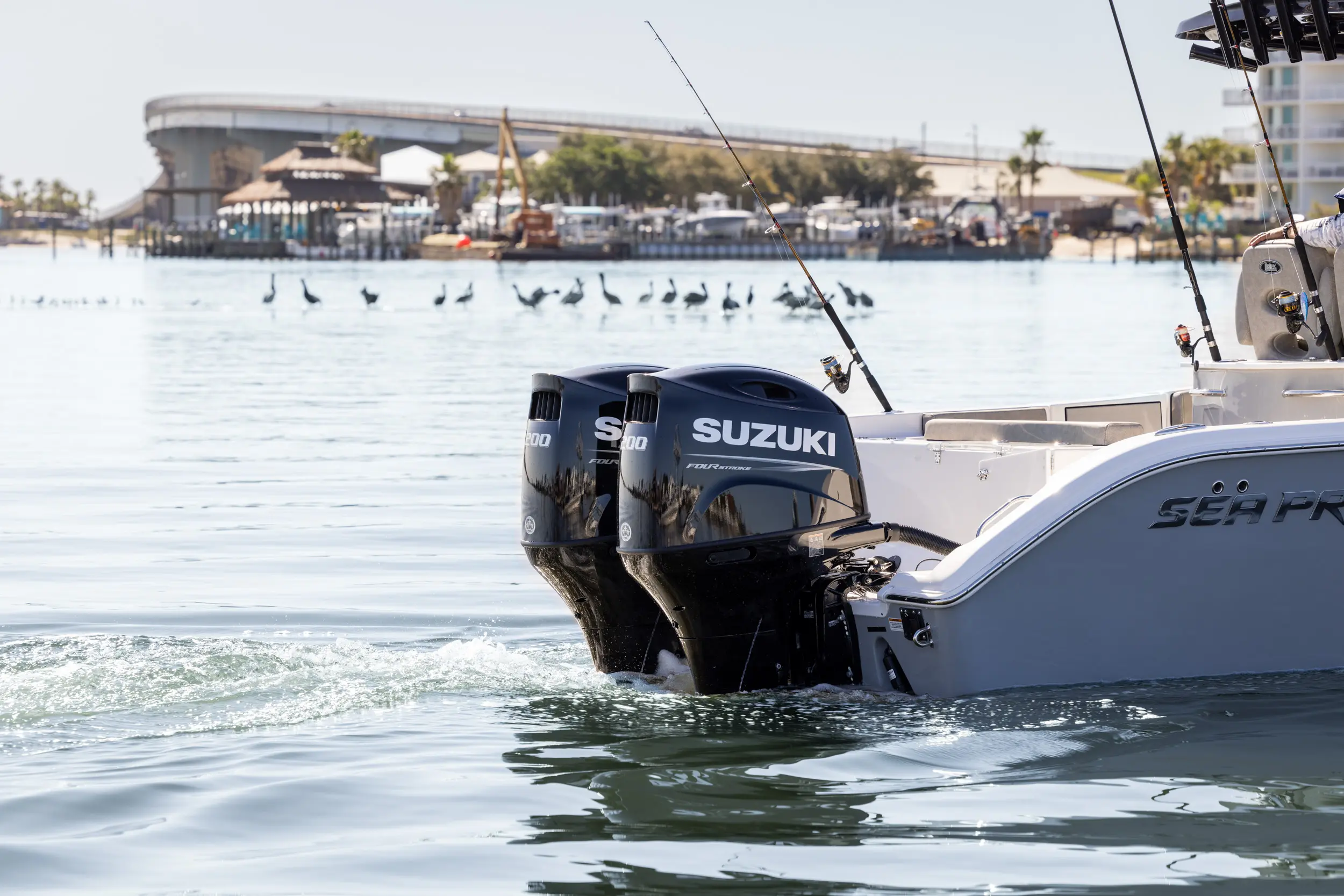 Suzuki Outboard Motors Service & Repair - Chessie